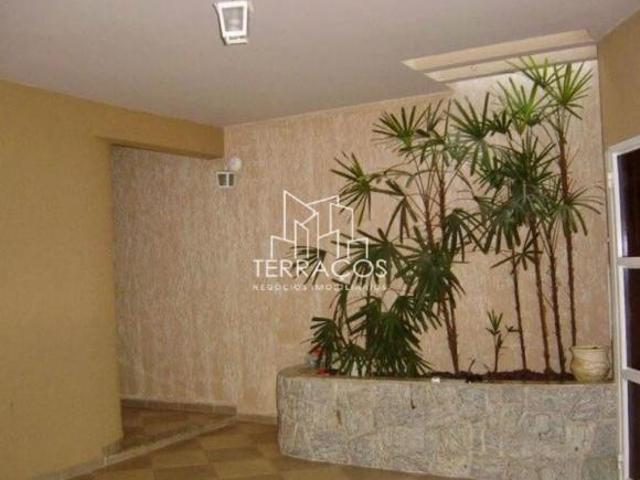 Casa para venda em Medeiros de 200.00m² com 3 Quartos, 1 Suite e 2 Garagens