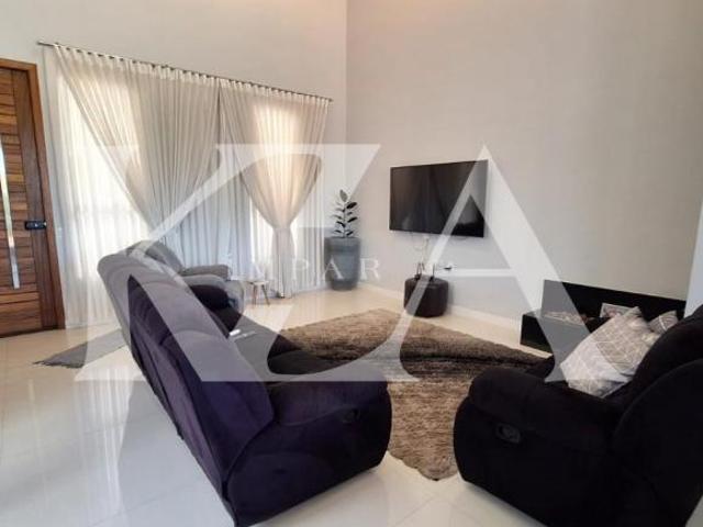 Casa para venda em Medeiros de 390.00m² com 3 Quartos, 3 Suites e 6 Garagens