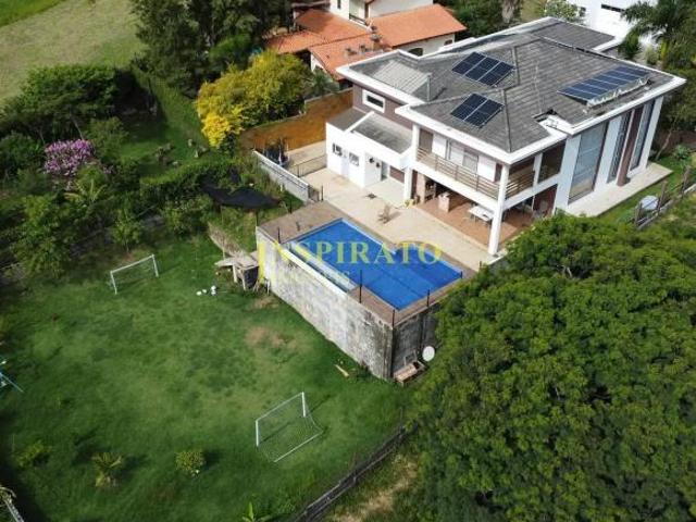 Casa para venda em Medeiros de 560.00m² com 5 Quartos, 3 Suites e 6 Garagens