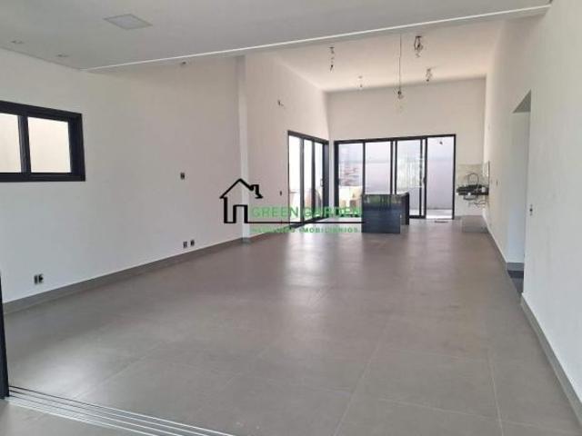 Casa para venda em MINA de 205.30m² com 3 Quartos, 3 Suites e 4 Garagens