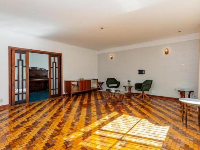 Casa para venda em Mirandópolis com 3 quartos, 212m²