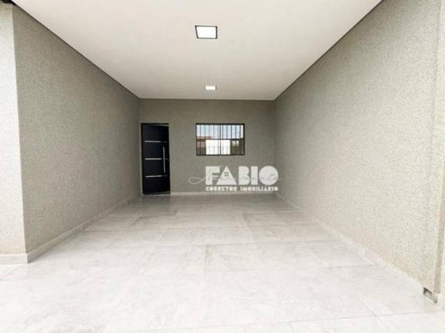 Casa para venda em Miravista Residencial de 91.00m² com 3 Quartos, 1 Suite e 2 Garagens