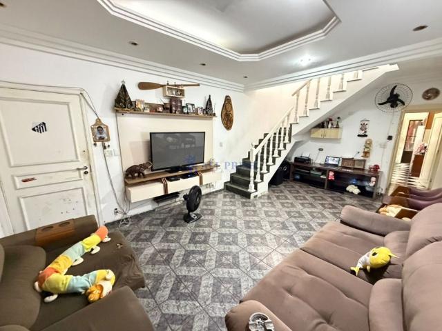 Casa para venda em Mirim em Praia Grande São Paulo de 171.00m² com 3 Quartos, 1 Suíte e 2 Garagens