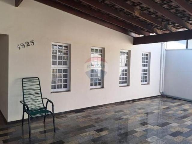 Casa para venda em Nova Americana de 235.00m² com 2 Quartos, 2 Suites e 3 Garagens