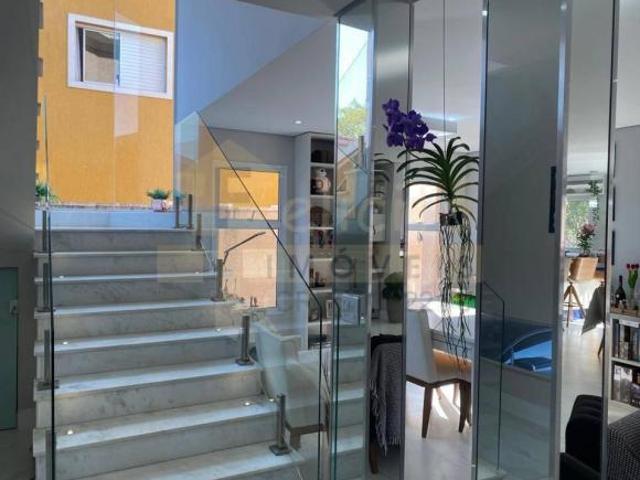 Casa para venda em Nova Higienópolis de 400.00m² com 3 Quartos, 3 Suites e 6 Garagens