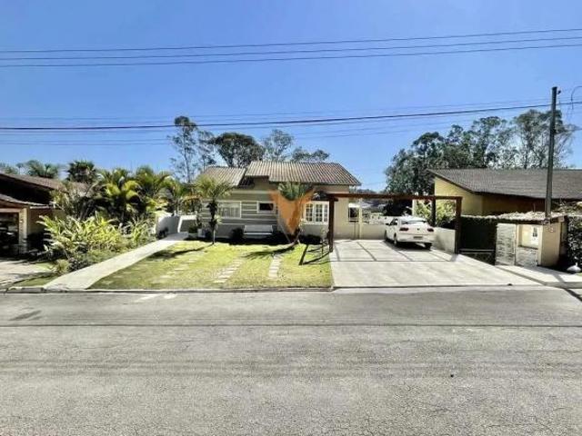 Casa para venda em Nova Higienópolis de 400.00m² com 5 Quartos, 4 Suites e 6 Garagens