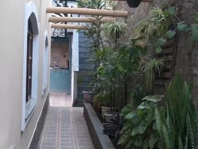 Casa para venda em Nova Itapevi de 350.00m² com 4 Quartos e 3 Garagens