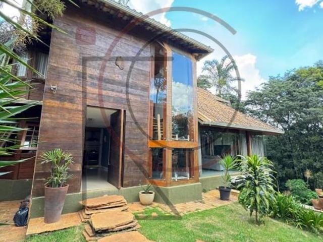 Casa para Venda em Nova Lima, Nova Lima, 4 dormitórios, 2 suítes, 2 banheiros, 4 vagas