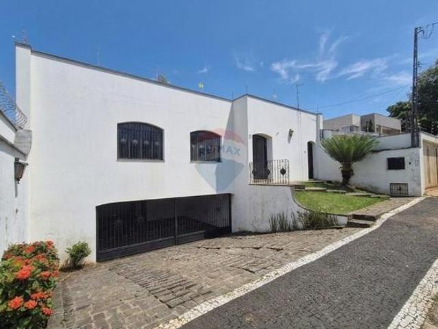 Casa para venda em Nova Piracicaba de 312.40m² com 5 Quartos, 4 Suites e 6 Garagens