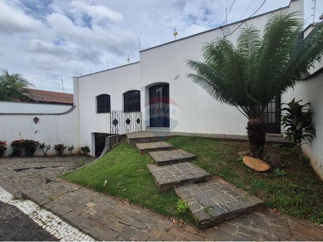 Casa para venda em Nova Piracicaba em Piracicaba São Paulo de 312.40m² com 5 Quartos, 4 Suítes e 6 Garagens