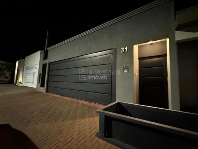 Casa para venda em Nova Santa Lucia de 137.00m² com 3 Quartos, 3 Suites e 6 Garagens