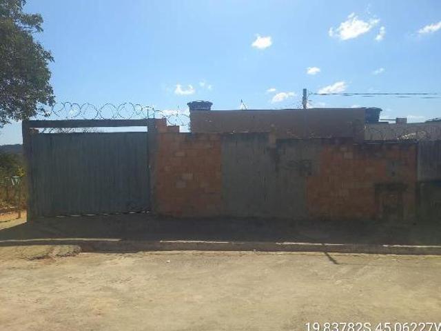 Casa para venda em Nova Serrana