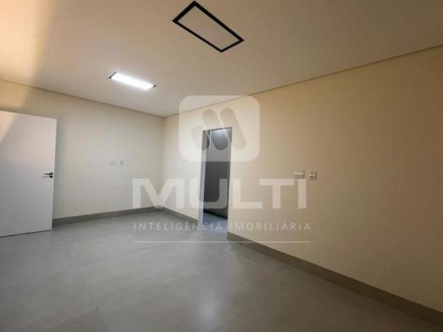 Casa para venda em Novo Mundo, Uberlândia