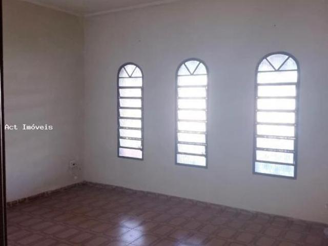 Casa para venda em Novo Paraíso de 254.00m² com 3 Quartos
