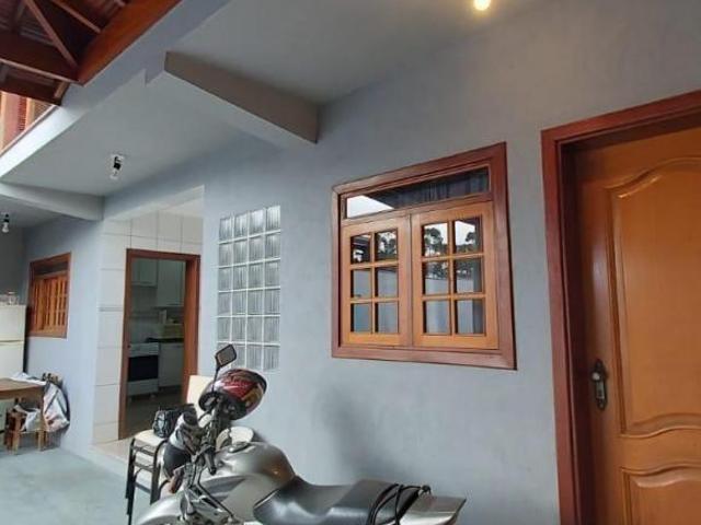 Casa para venda em Nossa Senhora De Fátima de 220.00m² com 1 Quarto, 1 Suite e 5 Garagens