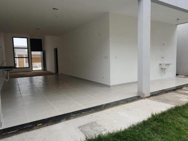 Casa para venda em Nossa Senhora Do Perpétuo Socorro de 250.00m² com 3 Quartos, 1 Suite e 2 Garagens