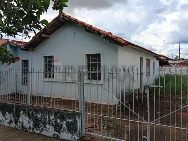 Casa para venda em Núcleo Habitacional Monsenhor Pasetto em Lins São Paulo de 106.89m² com 3 Quartos e 3 Garagens