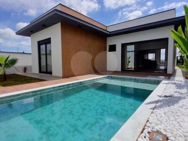 Casa para venda em Núcleo Residencial Porto Seguro de 187.00m² com 3 Quartos, 1 Suite e 2 Garagens