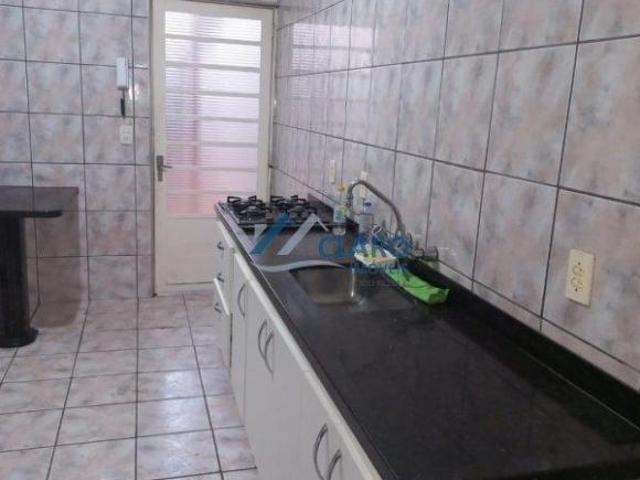Casa para venda em Núcleo Residencial Presidente Geisel de 190.00m² com 3 Quartos, 1 Suite e 2 Garag