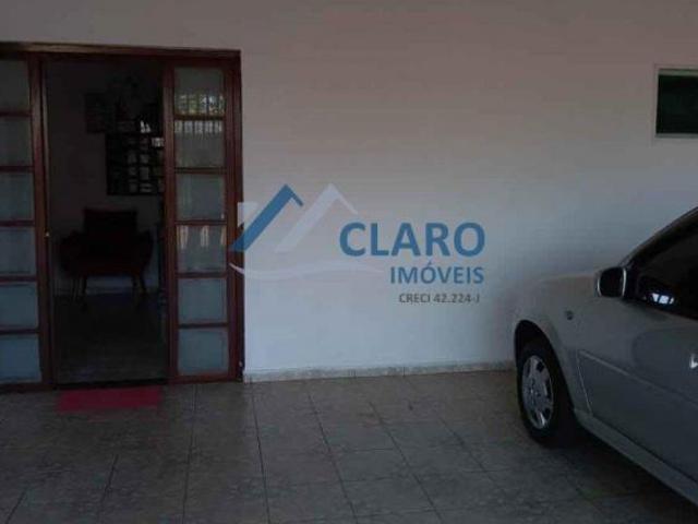 Casa para venda em Núcleo Residencial Presidente Geisel de 200.00m² com 2 Quartos, 1 Suite e 2 Garag