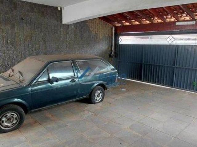 Casa para venda em Núcleo Residencial Presidente Geisel de 220.00m² com 5 Quartos, 1 Suite e 6 Garag