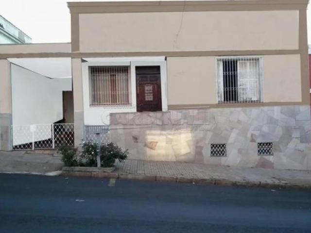 Casa para venda em Centro de 121.00m² com 3 Quartos