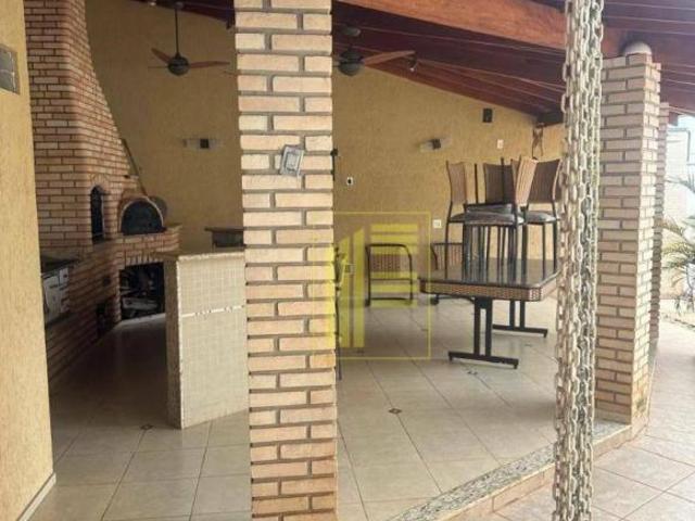 Casa para venda em São Manoel de 224.00m² com 4 Quartos e 4 Garagens