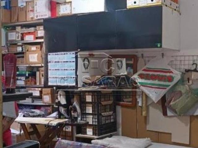 Casa para Venda em São Caetano do Sul, Cerâmica, 2 dormitórios, 1 banheiro, 2 vagas