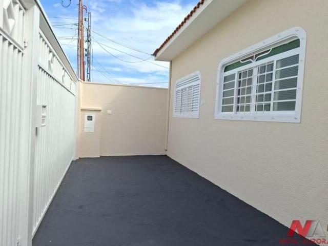 Casa para venda em São Francisco de 128.00m² com 3 Quartos, 1 Suite e 3 Garagens