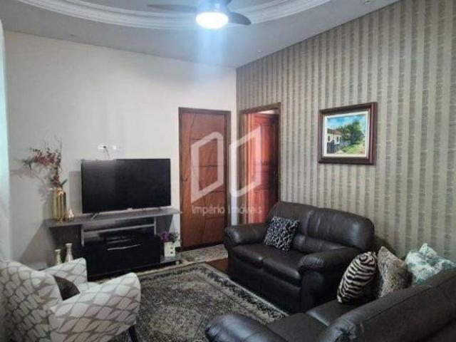Casa para venda em São Geraldo de 167.00m² com 4 Quartos, 1 Suite e 5 Garagens