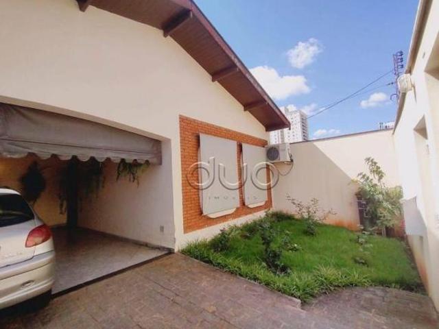 Casa para venda em São Judas de 252.00m² com 3 Quartos e 4 Garagens