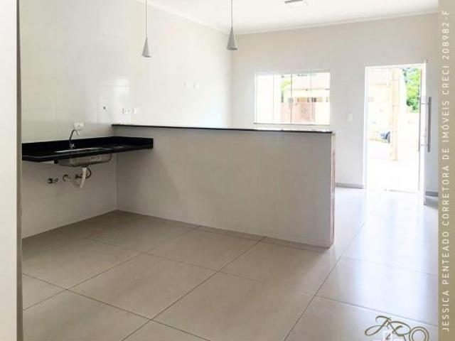Casa para Venda em São João da Boa Vista, Jardim Almeida, 2 dormitórios, 1 banheiro, 2 vagas