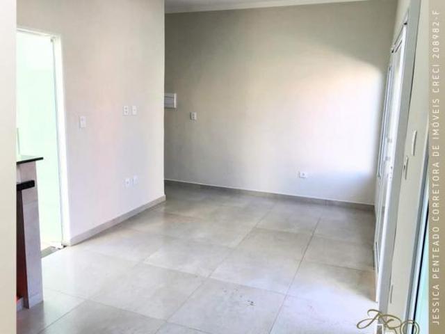 Casa para Venda em São João da Boa Vista, Jardim das Flores, 2 dormitórios, 1 banheiro, 2 vagas