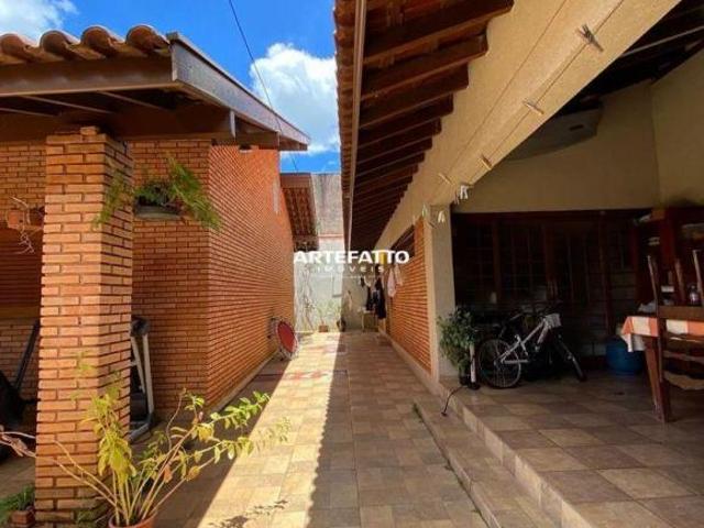 Casa para venda em São Joaquim de 248.00m² com 3 Quartos, 1 Suite e 5 Garagens
