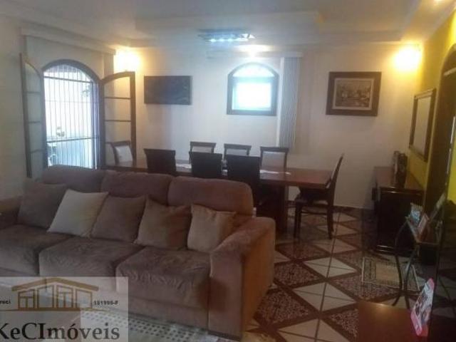 Casa para Venda em São José dos Campos, Vila Industrial, 3 dormitórios, 2 suítes, 4 banheiros, 2 vag