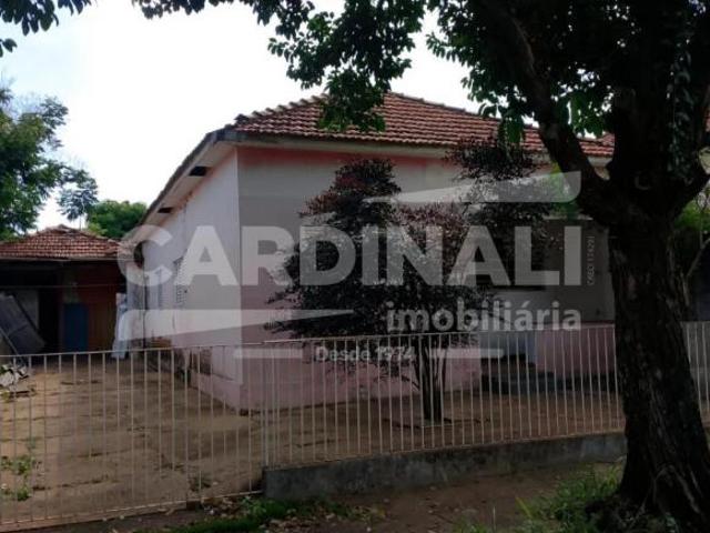 Casa para venda em São José de 244.00m² com 2 Quartos e 2 Garagens