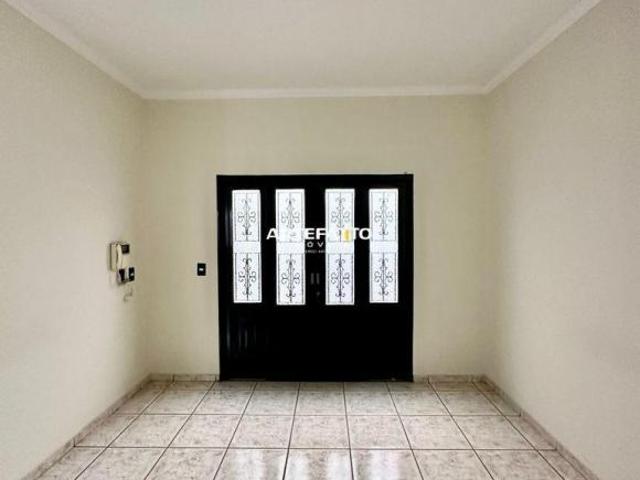 Casa para venda em São José de 250.00m² com 4 Quartos, 3 Suites e 4 Garagens