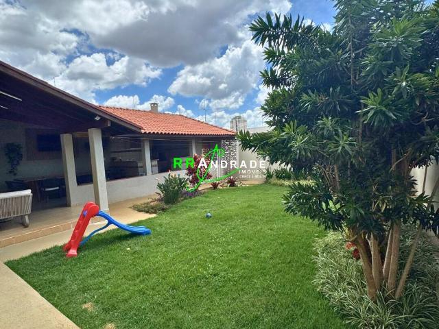 Casa para venda em São José em Franca São Paulo de 250.00m² com 3 Quartos, 1 Suíte e 2 Garagens