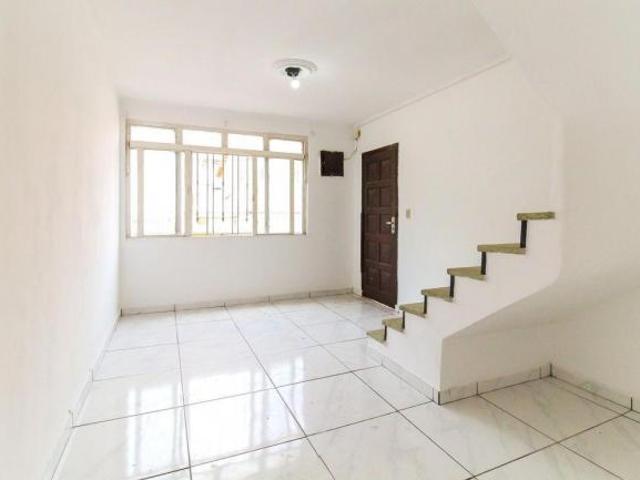 Casa para Venda em São Paulo, Itaquera, 2 dormitórios, 1 banheiro, 1 vaga