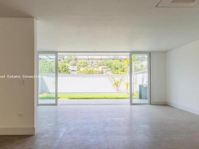 Casa para Venda em São Paulo, Jardim Cordeiro, 4 dormitórios, 4 suítes, 6 banheiros, 4 vagas