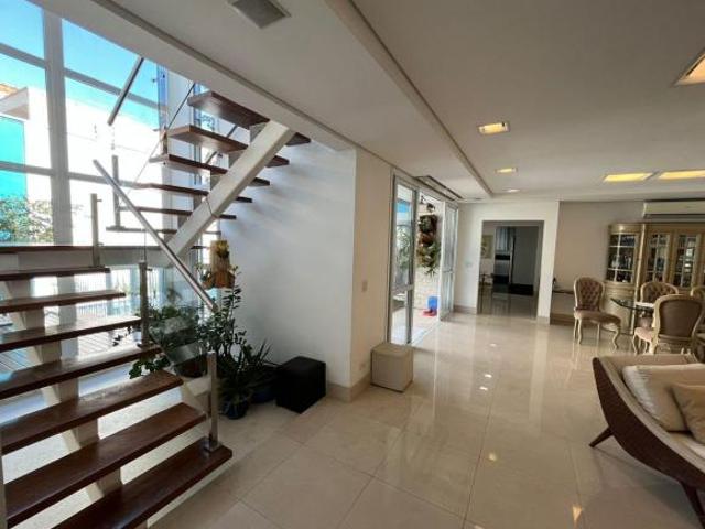 Casa para Venda em São Paulo/SP 4 Dorm. 381 m2 Área Útil