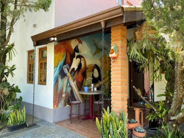 Casa para Venda em São Roque, CANGUERA, 6 dormitórios, 4 suítes, 7 banheiros, 3 vagas