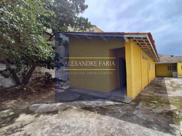 Casa para Venda em São Sebastião, Centro, 3 dormitórios, 1 suíte, 1 banheiro, 4 vagas