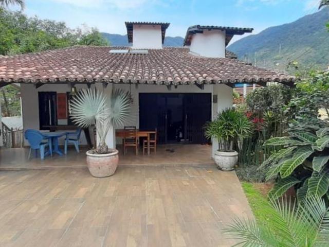 Casa para Venda em São Sebastião, São Francisco, 3 dormitórios, 3 suítes, 4 banh
