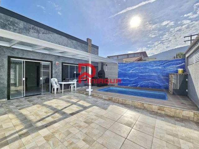 Casa para venda em Solemar de 145.00m² com 3 Quartos, 1 Suite e 1 Garagem