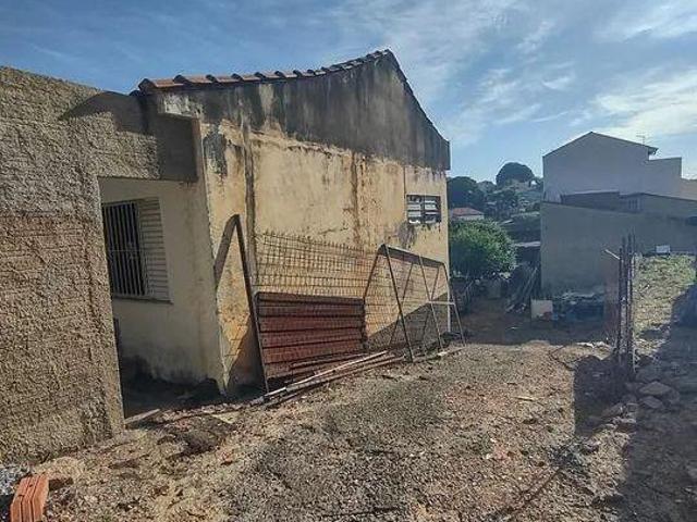 Casa para Venda em Sorocaba, Vila Barão, 4 dormitórios, 2 banheiros, 5 vagas