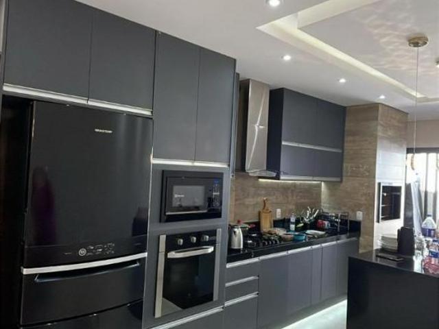 Casa para Venda em Sorocaba/SP 3 Dorm. 210 m2 Área Útil