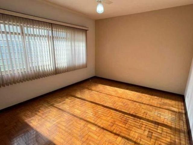 Casa para venda em Saúde de 161.25m² com 3 Quartos e 2 Garagens