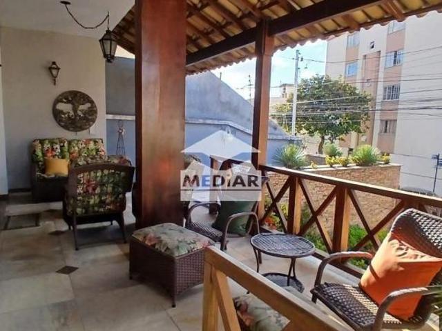 Casa para venda em Sagrada Família, Belo Horizonte