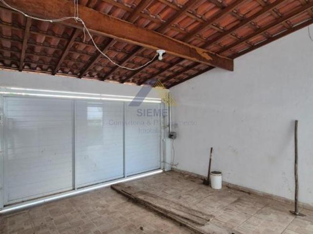 Casa para Venda em Salto, Jardim Celani, 2 dormitórios, 2 banheiros, 2 vagas